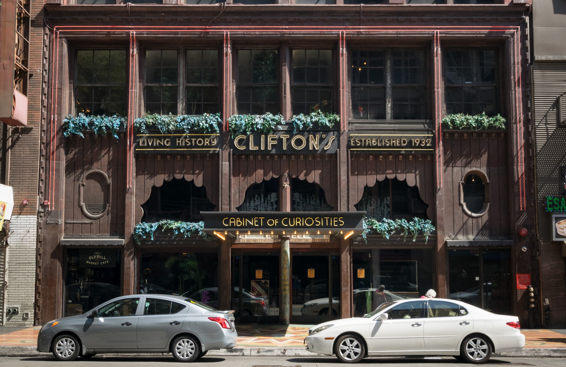 Neon light hidden behind a wall was left on for 77 years - Fact Source